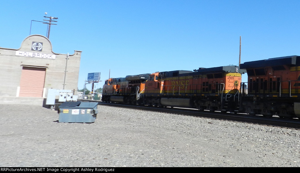 BNSF 4069